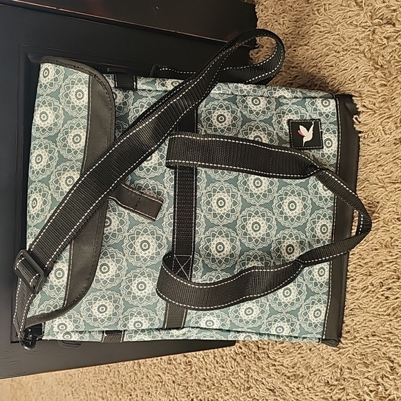 Stola | Bags | Stola Everyday Crossbody Bag Blue Medallion Tote Water ...